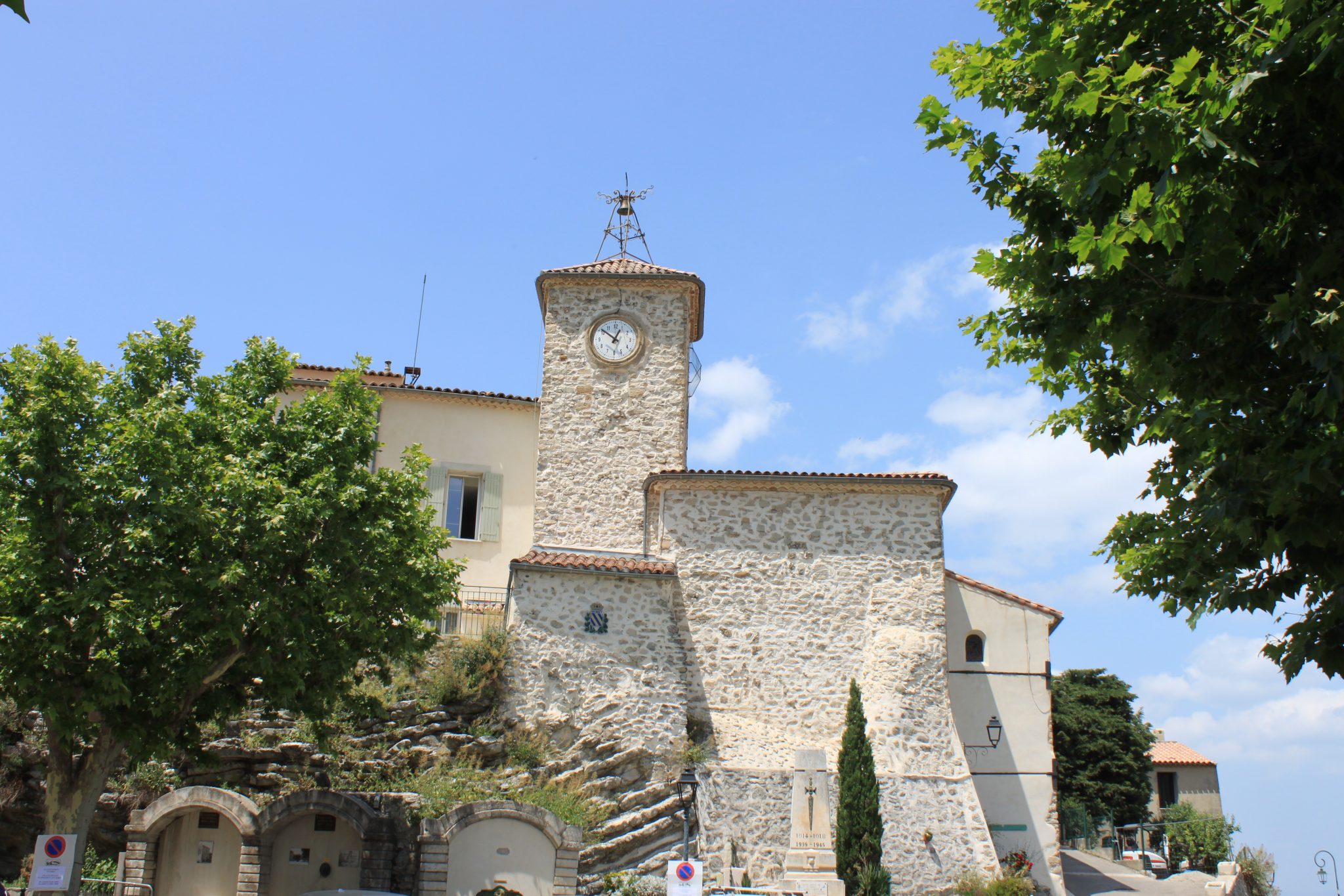 Le village de Mimet – Le Grand Puech – Hôtel Restaurant à Mimet